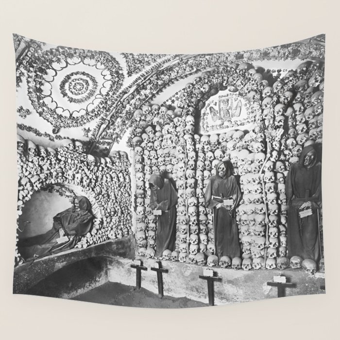 Capuchin crypt catacombs arranged skeletons and monks of Rome skulls ...