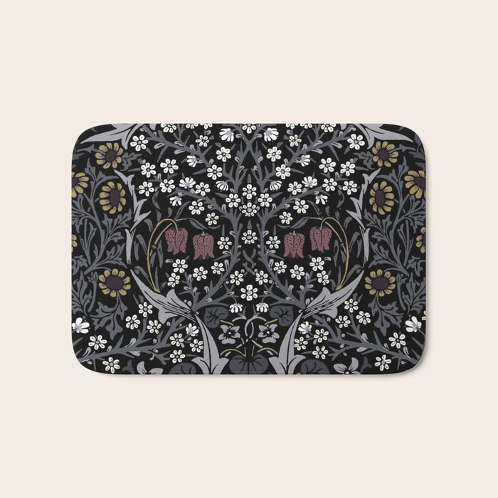 small black bath mat